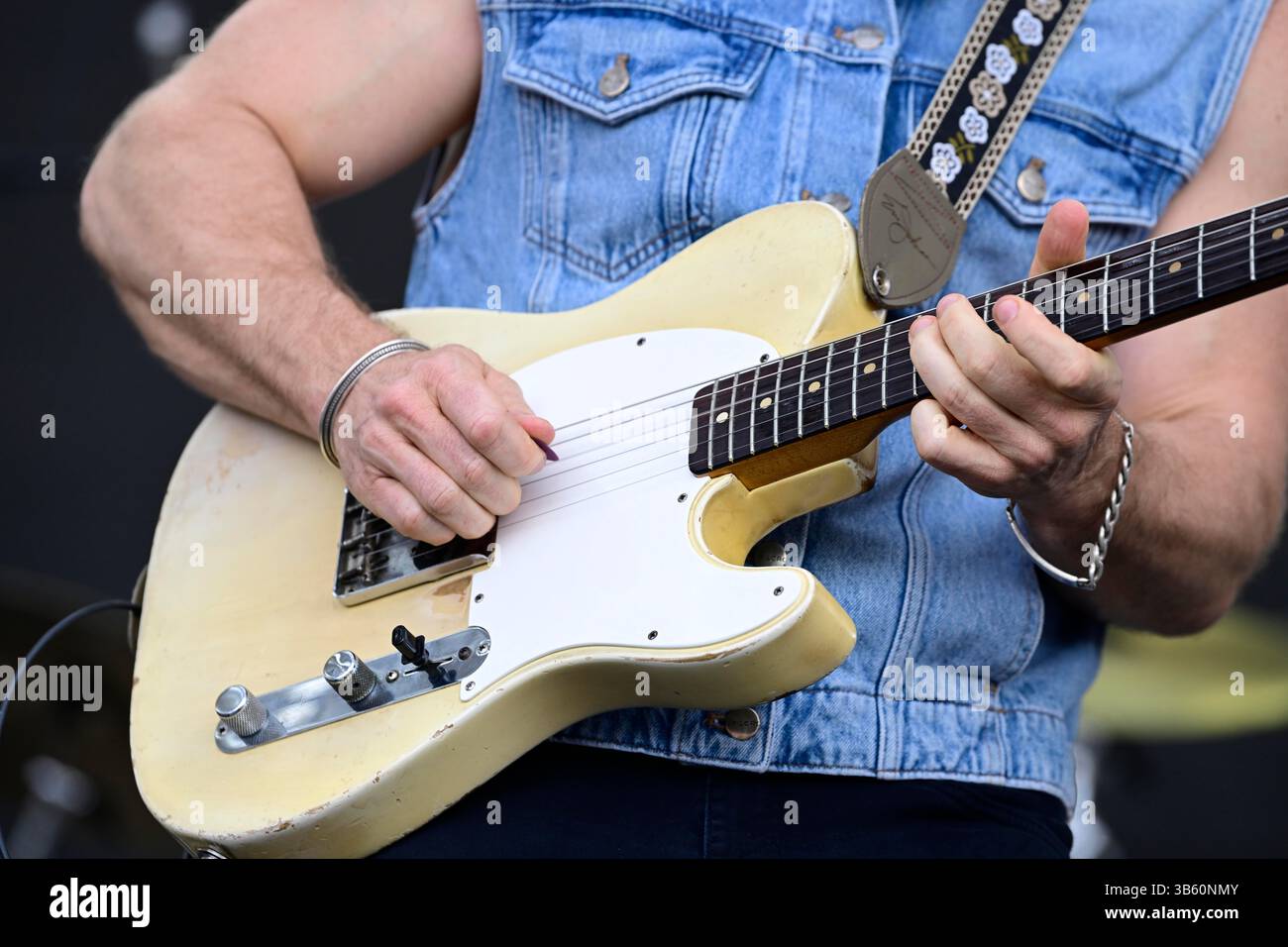 April 26, 2025: The hands of JAKE ANDREWS performs as part of the ...