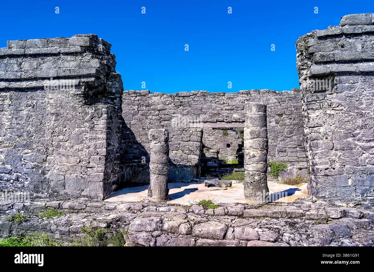 The house of the cenote hi-res stock photography and images - Alamy