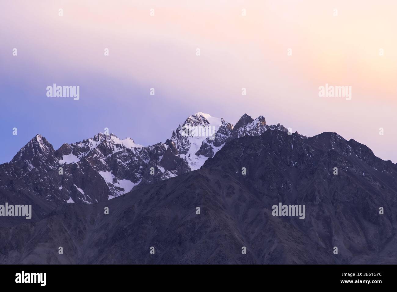 Alpine contours hi-res stock photography and images - Alamy