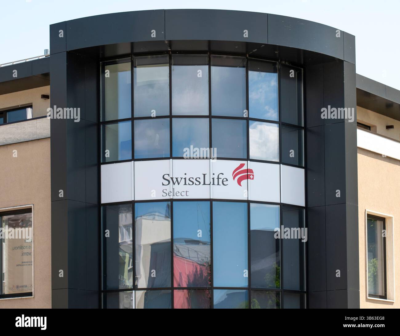 Swiss life select hi-res stock photography and images - Alamy