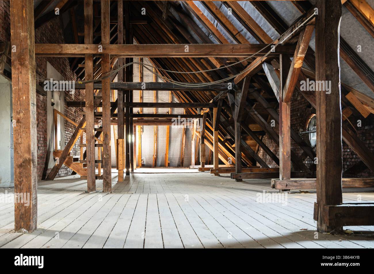 The unfinished attic of a house Stock Photo - Alamy