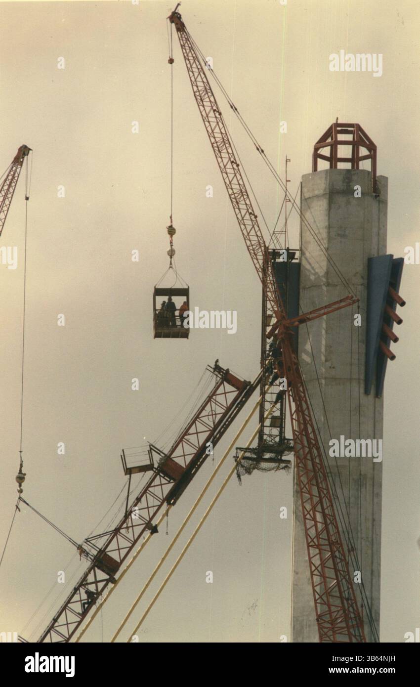 Feb 12, 1992 - San Antonio, Texas, U.S. - Construction workers building ...