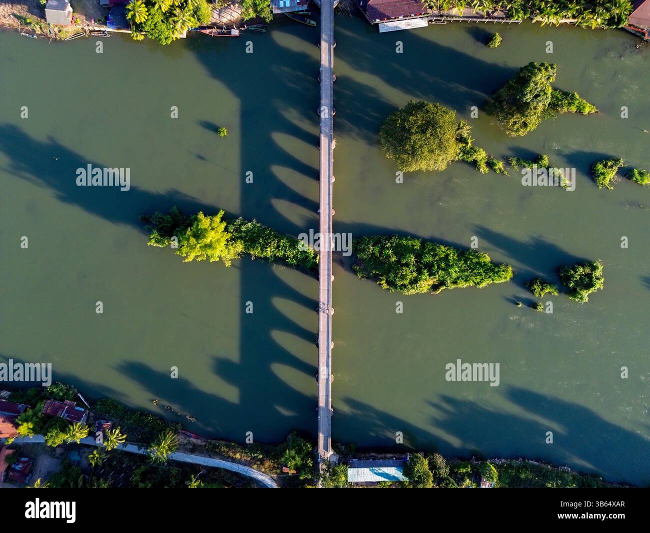The bridge between Don Det and Don Khon links two of the most peaceful ...