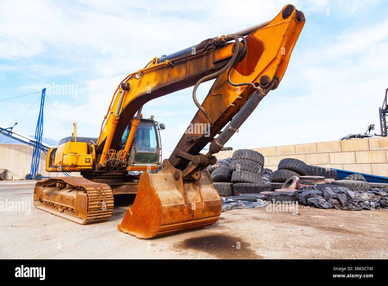 Excavator loader works hi-res stock photography and images - Alamy