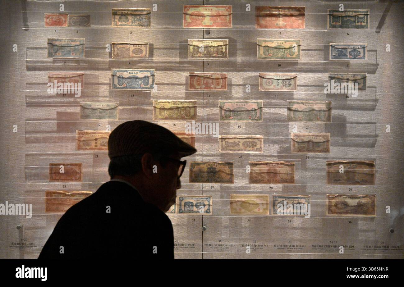 Tourists are visiting the Handan Museum during May Day holiday in ...