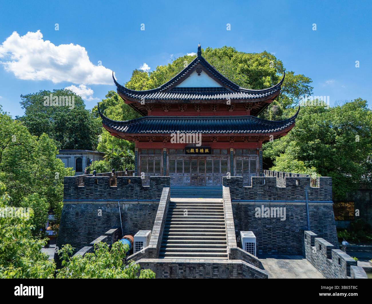 The scenery of Drum Tower in Hangzhou, Zhejiang, China Stock Photo - Alamy