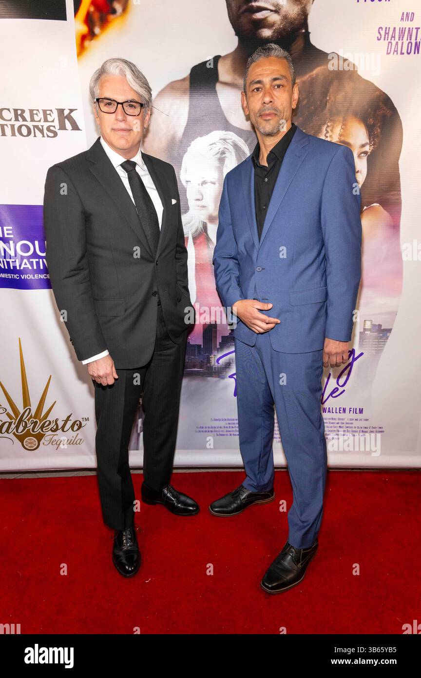 James Baird und Shawn Jones bei der Weltpremiere des Kinofilms Finding Nicole im Laemmle Town ...