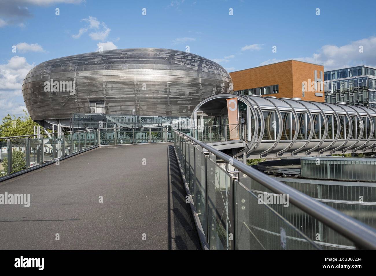 Expo 2000 Exhibition Centre Hanover Stock Photo - Alamy