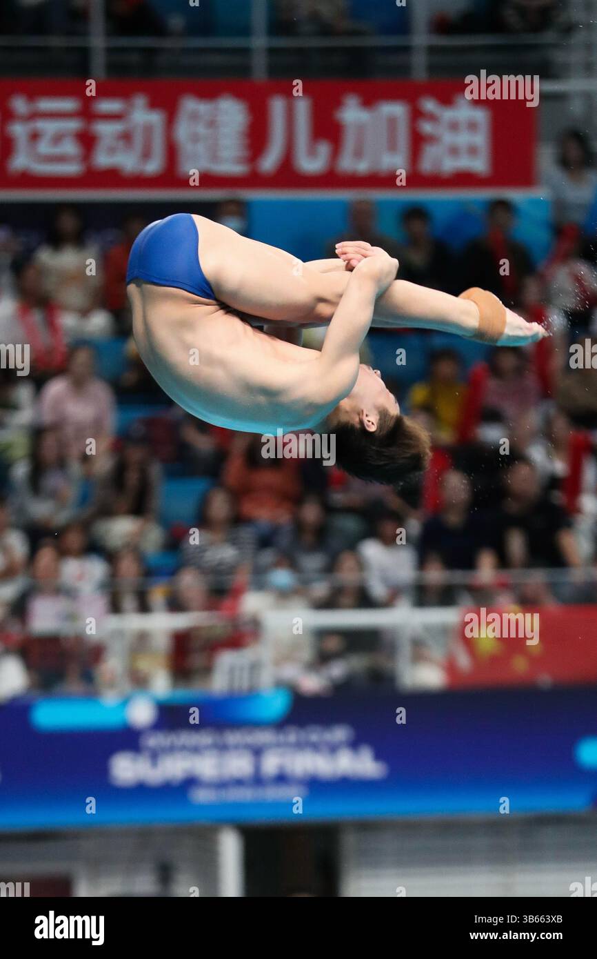 Beijing, China. 3rd May, 2025. Zheng Jiuyuan of China competes during ...