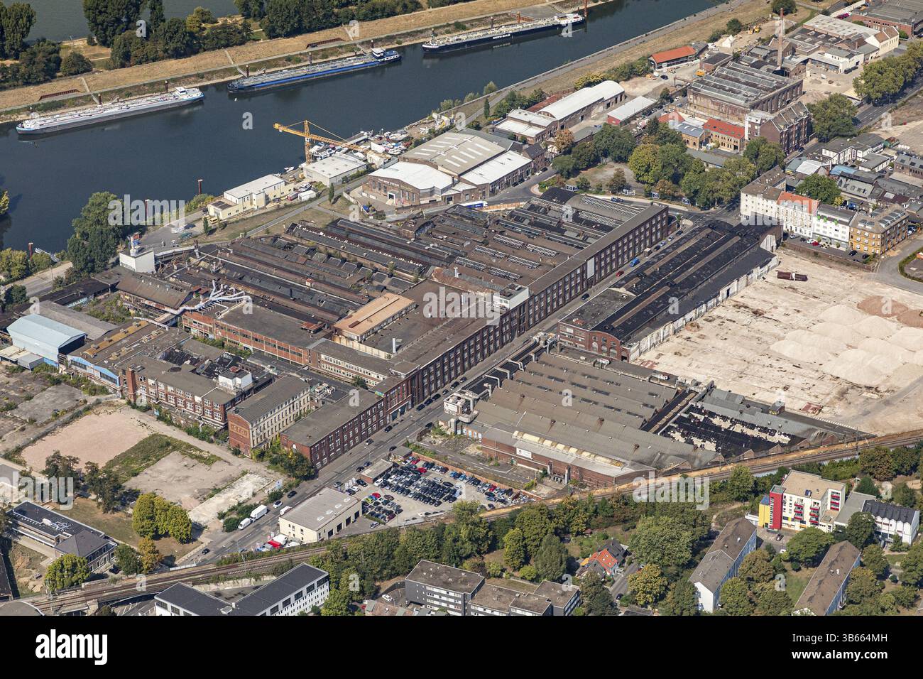 The area around the Deutz gas engine factory in the south of Cologne ...
