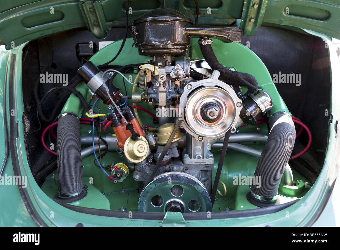 Retro automobile engine block. Detail of an attique car at a retro car ...