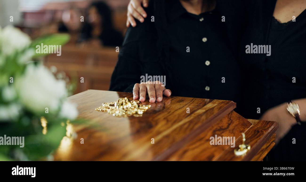 Hands death people coffin hi-res stock photography and images - Alamy