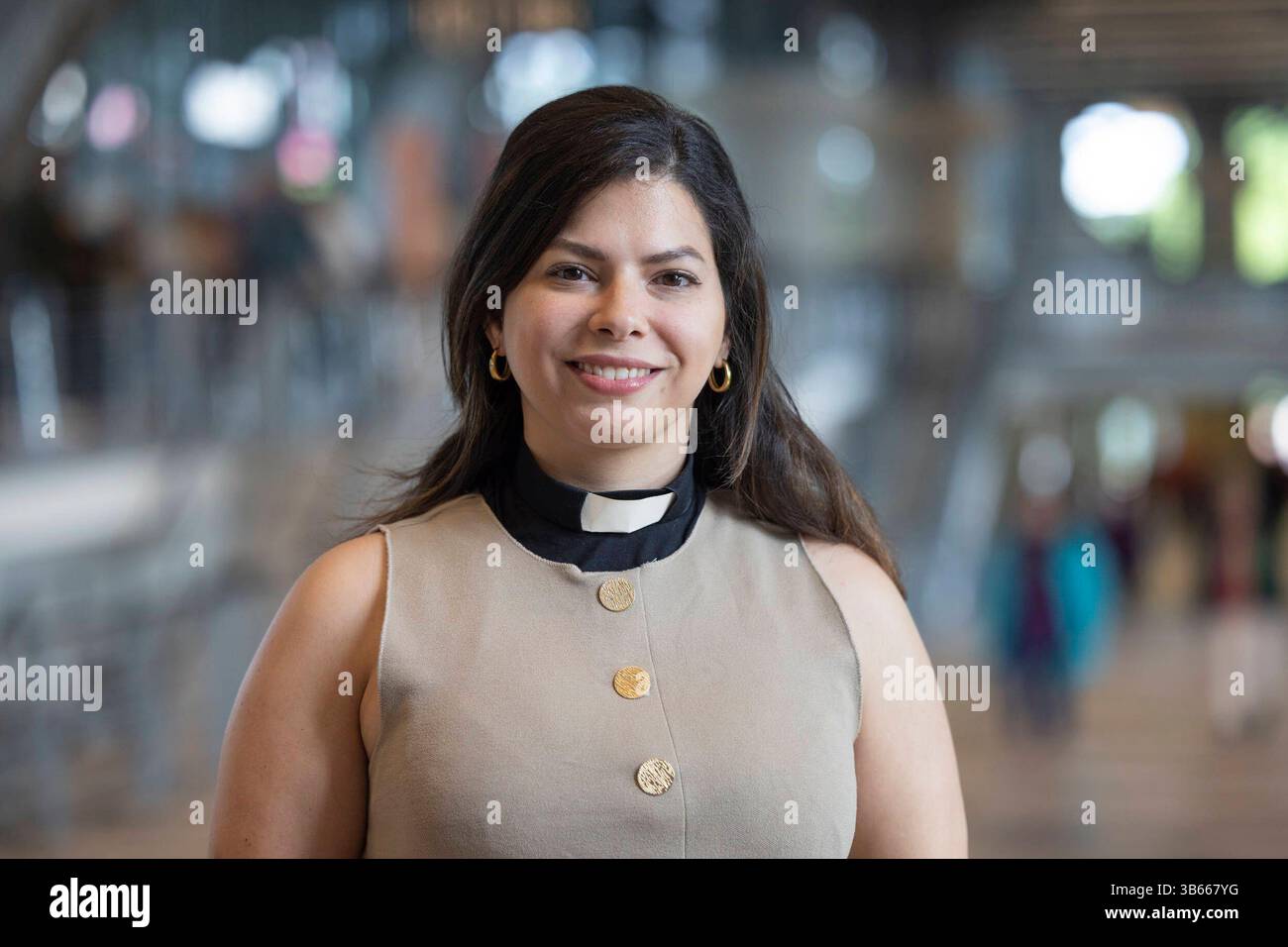 Jerusalemer Pastorin Sally Azar beim 39. Deutschen Evangelischen ...