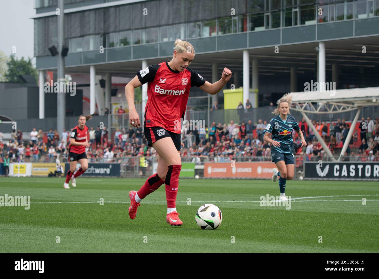 Leverkusen, Germany, May 3rd 2025: Cornelia Kramer (7 Bayer Leverkusen ...