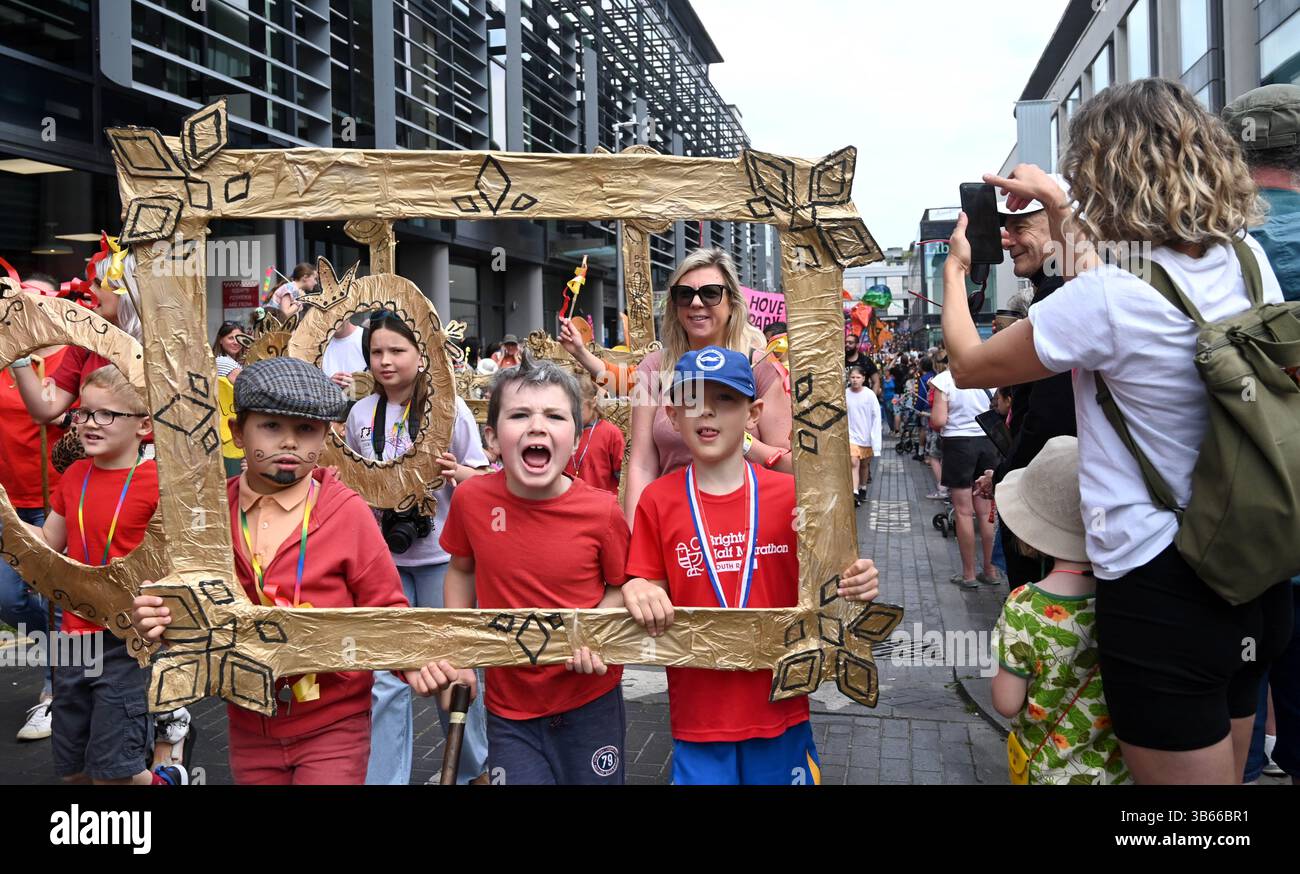 Brighton UK 3rd May 2025 - Thousands of schoolchildren , teachers and ...