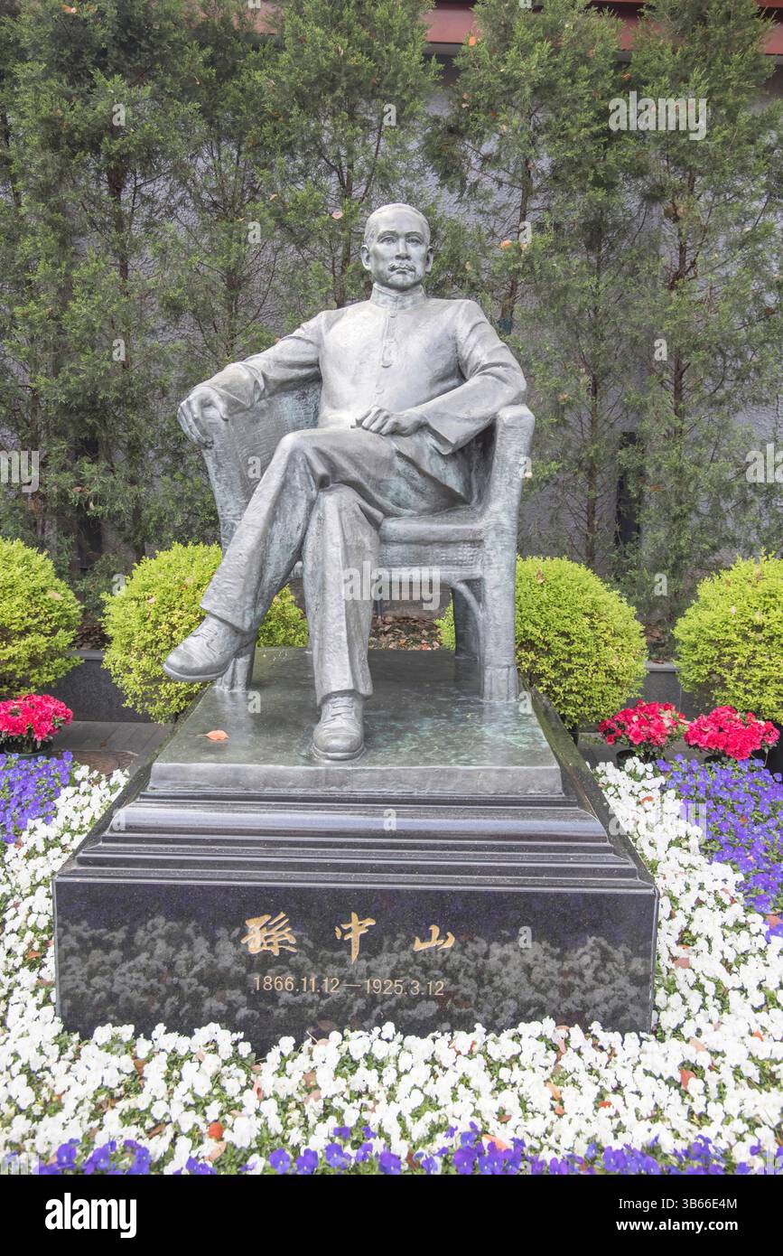 statue of sun yat-sen who founded the republic of china shanghai china ...