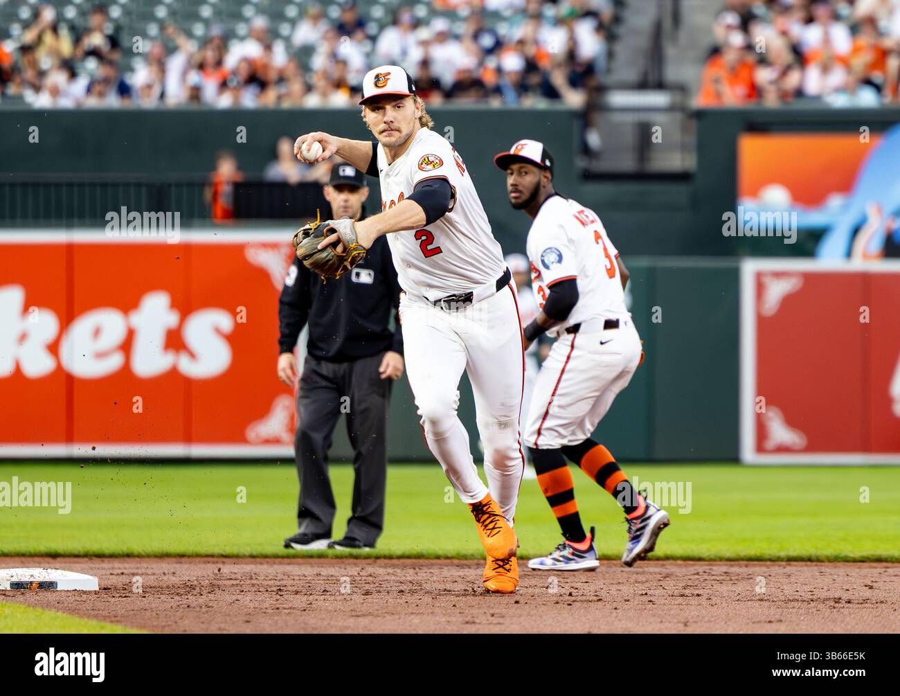 Baltimore Orioles shortstop Gunnar Henderson fields a ground ball hit ...