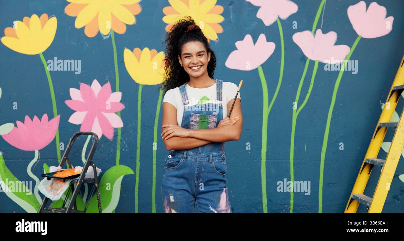 Mural artist woman arms hi-res stock photography and images - Alamy