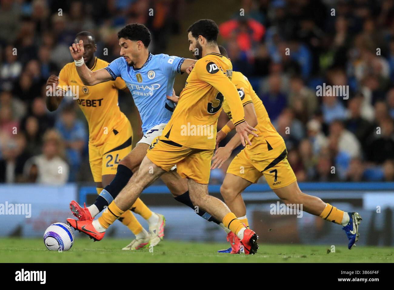Etihad Stadium, Manchester, UK. 2nd May, 2025. Premier League Football ...