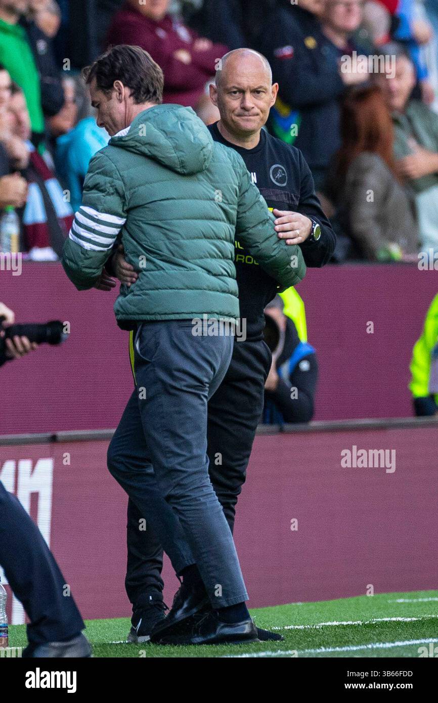 Burnley FC manager Scott Parker and Millwall F.C. manager Alex Neil ...