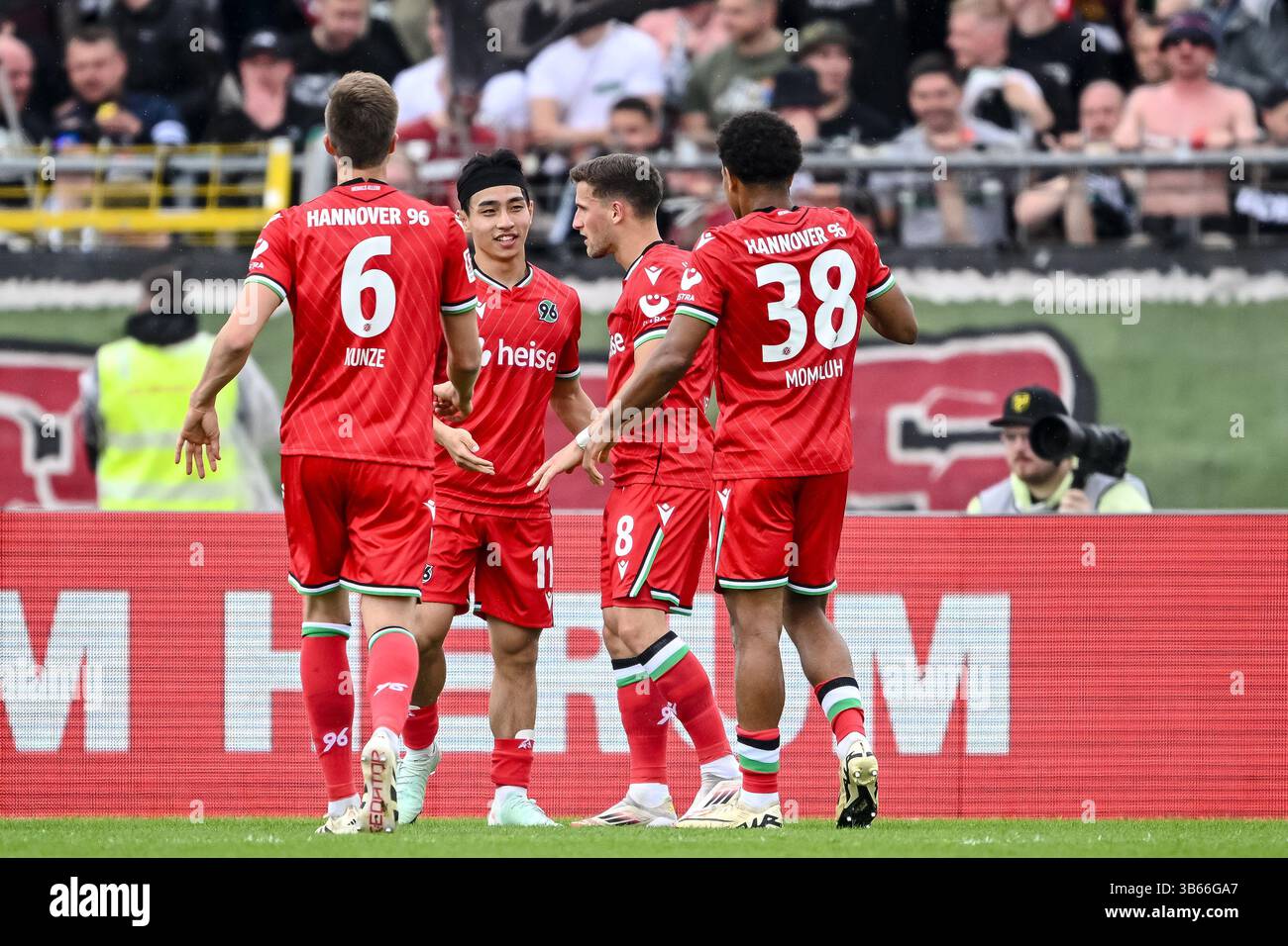 Ulm, Germany. 03rd May, 2025. Soccer: Bundesliga 2, SSV Ulm 1846 ...