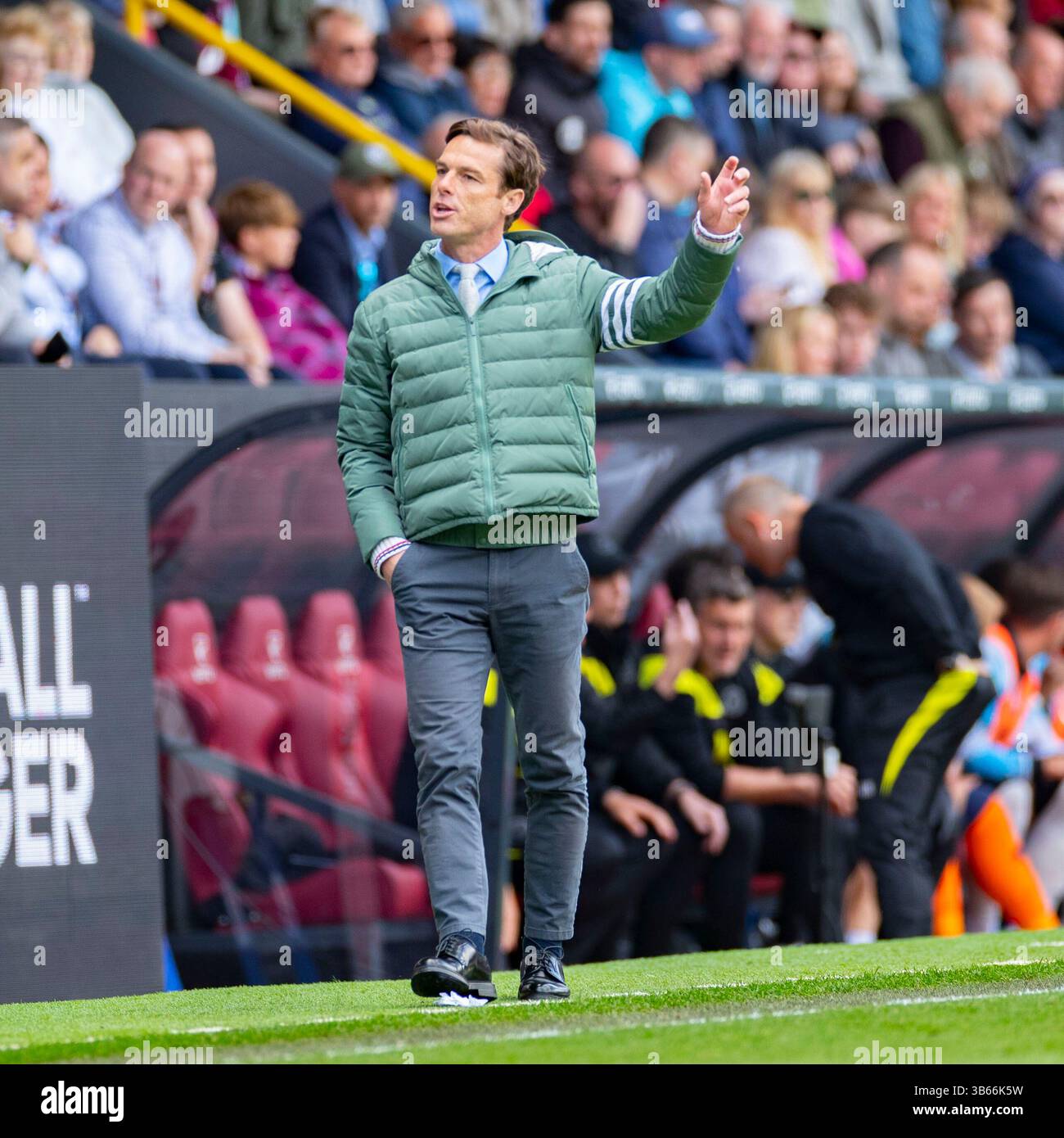 Burnley FC manager Scott Parker gesticulates during the Sky Bet ...