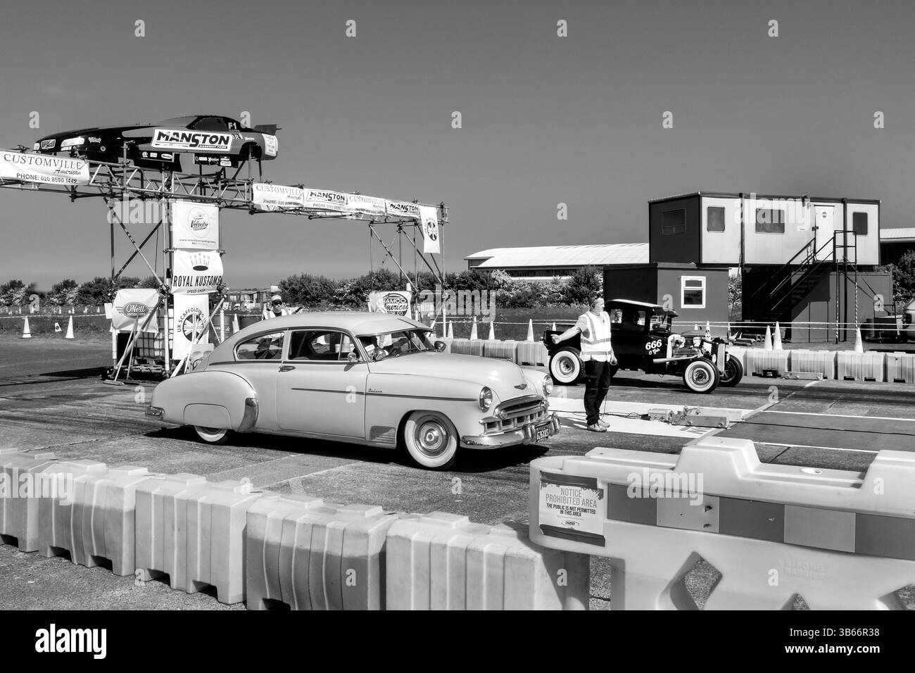 Vintage drag racing at Manston Park Raceway Margate Kent Stock Photo ...