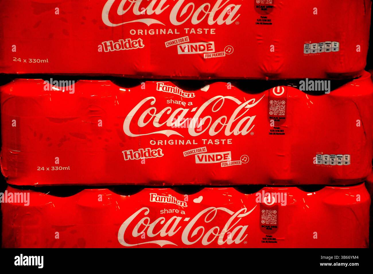 Copenhagen/ DenmarK/03 .MAY 2025/ Coca cola cans international labour ...