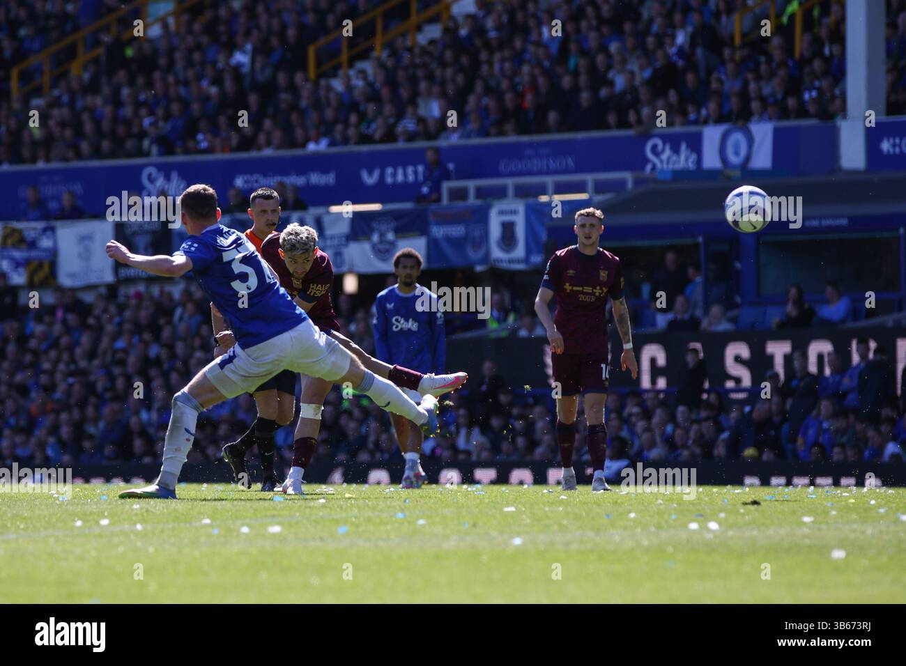 LIVERPOOL, UK - 3rd May 2025: Julio Enciso of Ipswich Town scores his ...