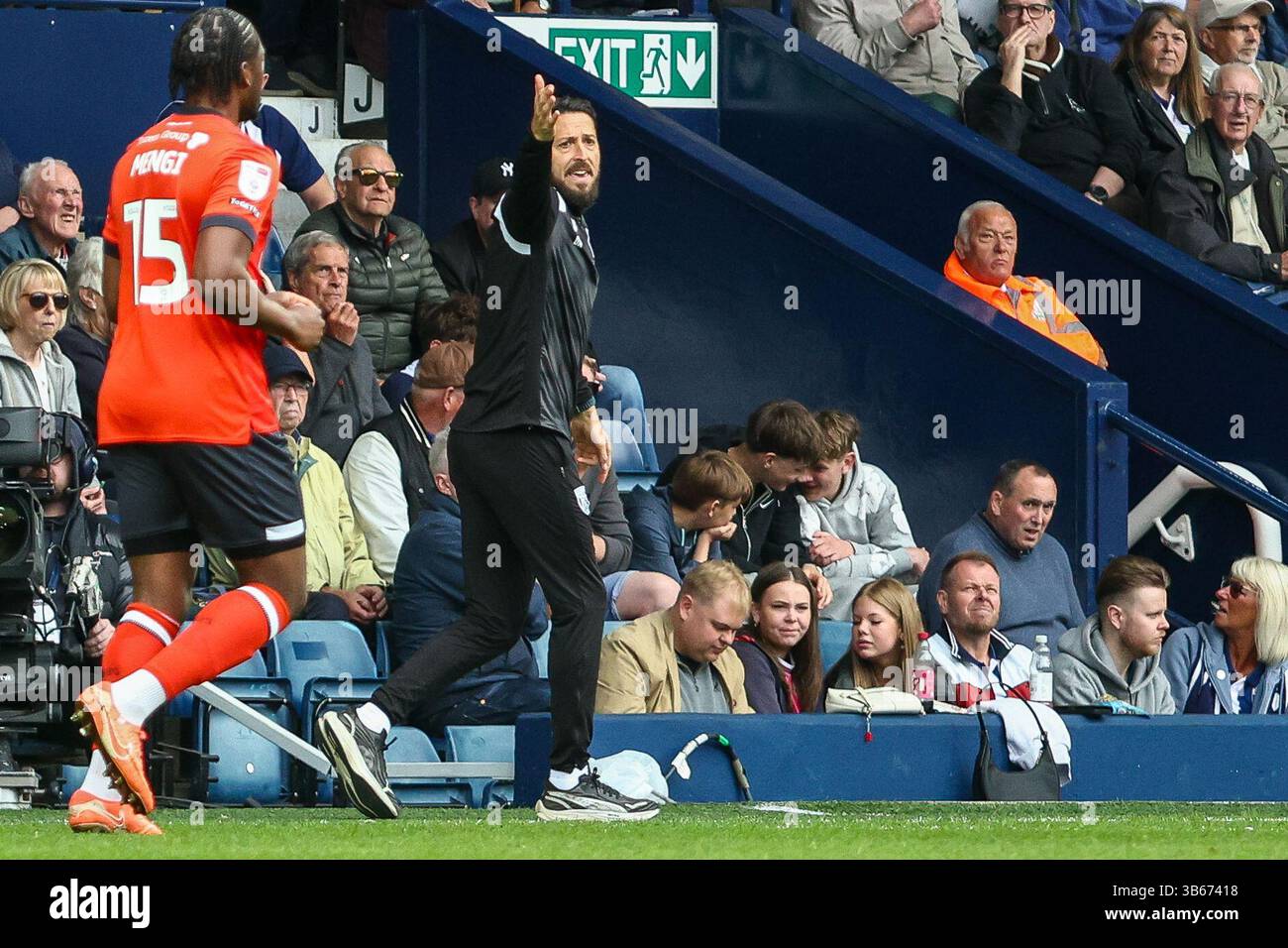 James Morrison, interim manager of WBA waves his players back as he ...