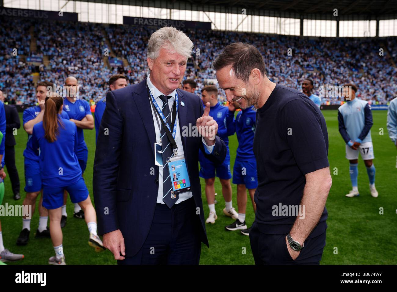 Coventry City head coach Frank Lampard (right) and owner Doug King ...