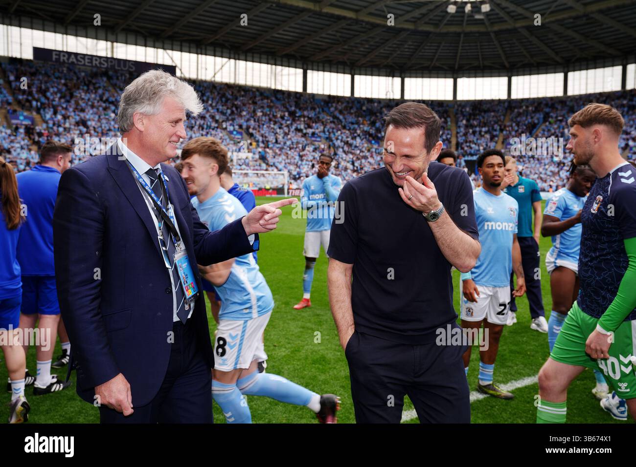 Coventry City head coach Frank Lampard (right) and owner Doug King ...