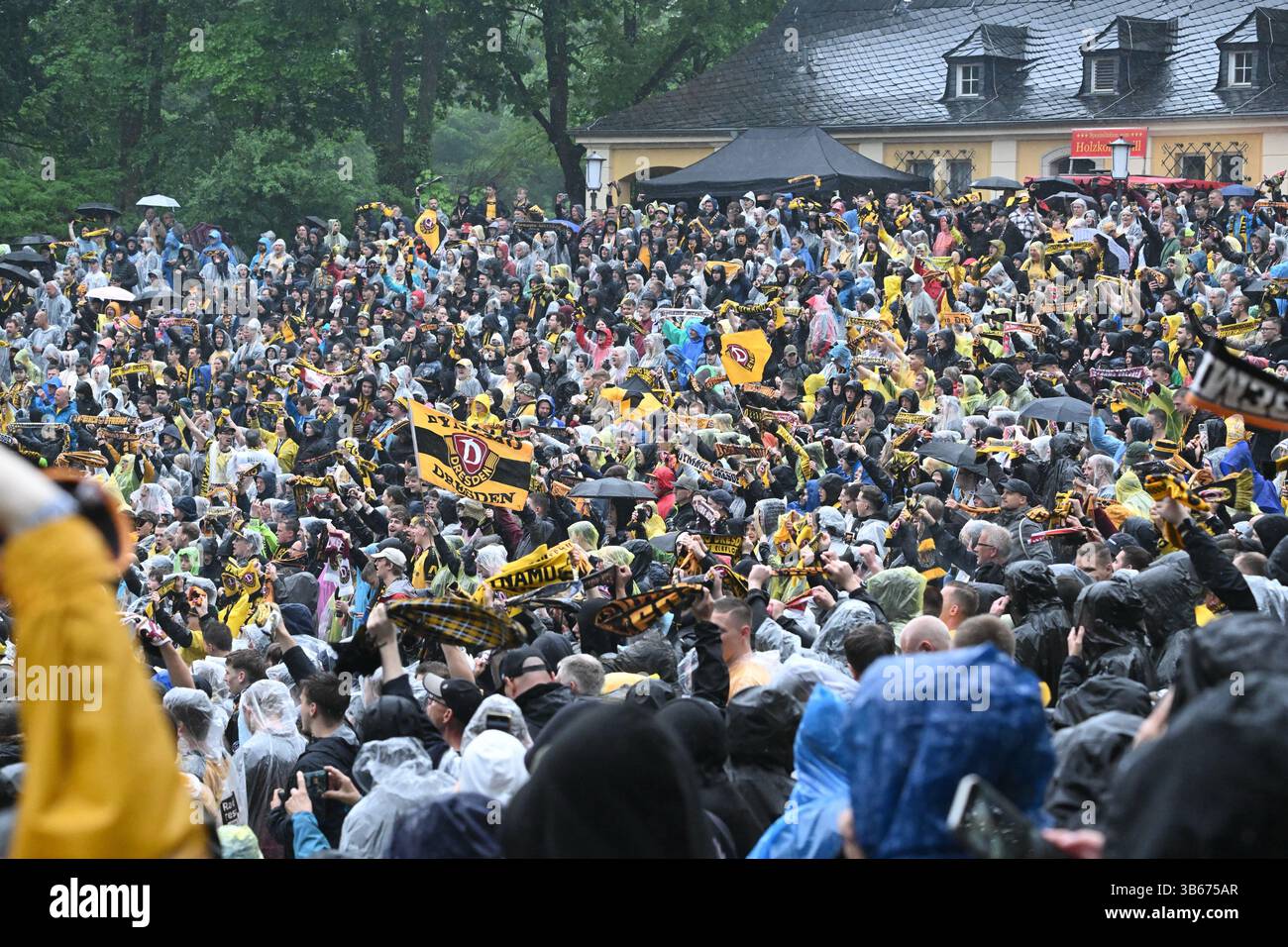 Dresden, Germany. 03rd May, 2025. Soccer: 3rd league, Arminia Bielefeld - Dynamo Dresden, 36th ...