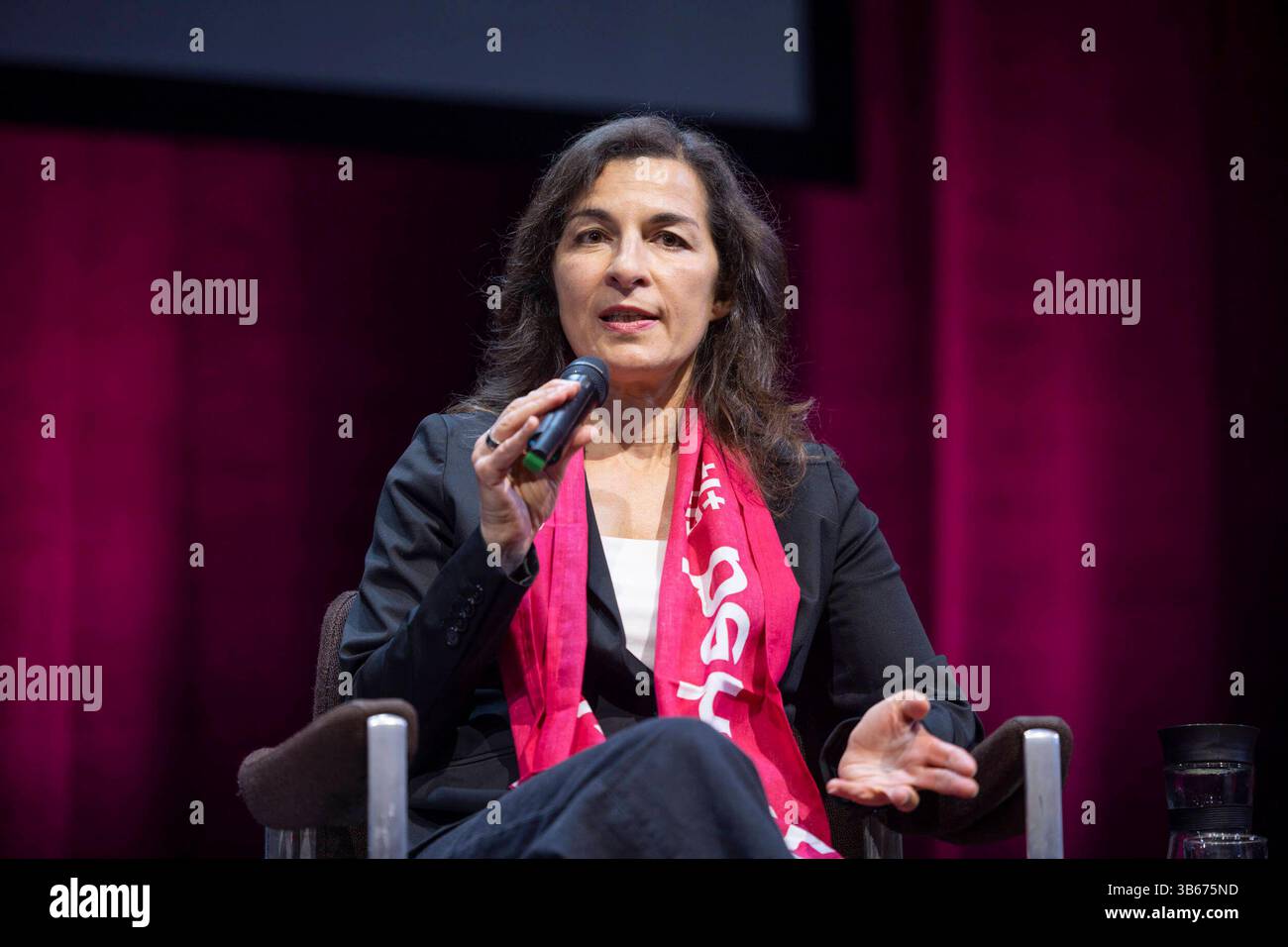 Podium Beziehungsstatus Religion und Migration am Samstag 03.05.2025 ...