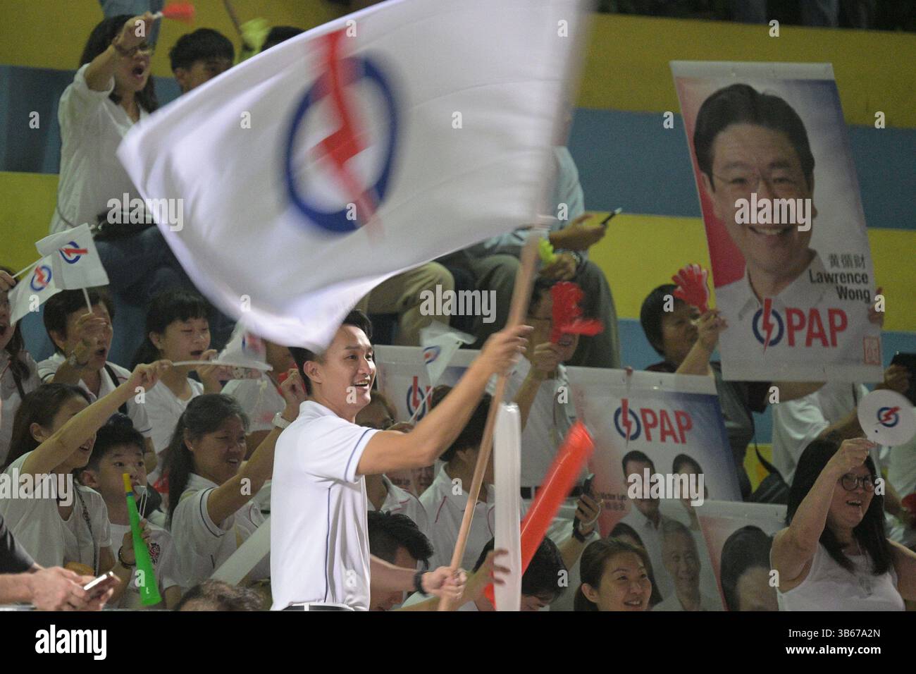 Singapore. 3rd May, 2025. Supporters of Singapore's ruling People's ...