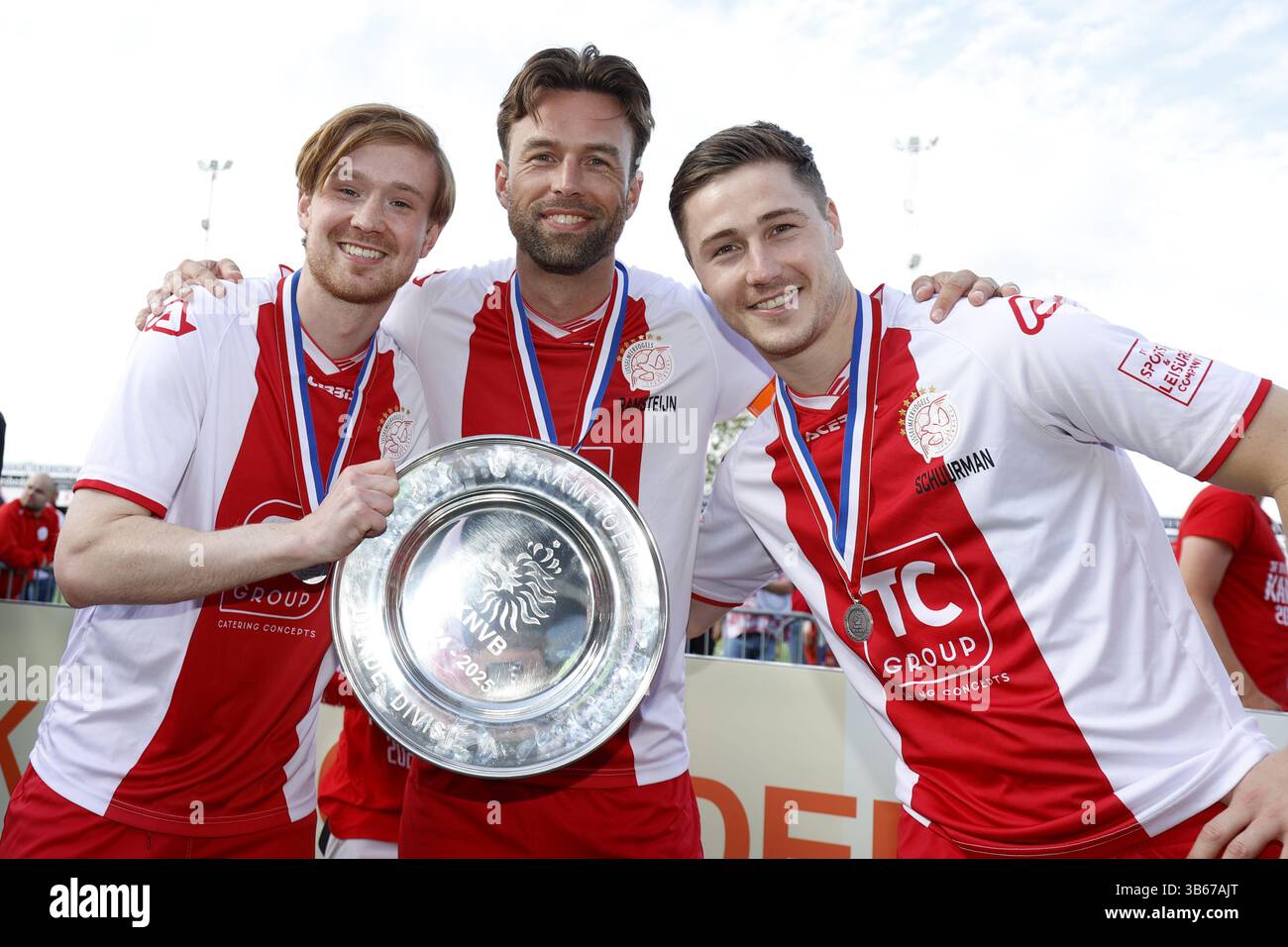 BUNSCHOTEN, 03-05-2025 , Sportpark de Westmaat, Dutch Derde Divisie ...
