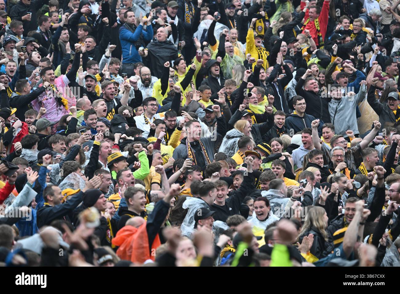 Dresden, Germany. 03rd May, 2025. Soccer: 3rd league, Arminia Bielefeld - Dynamo Dresden ...