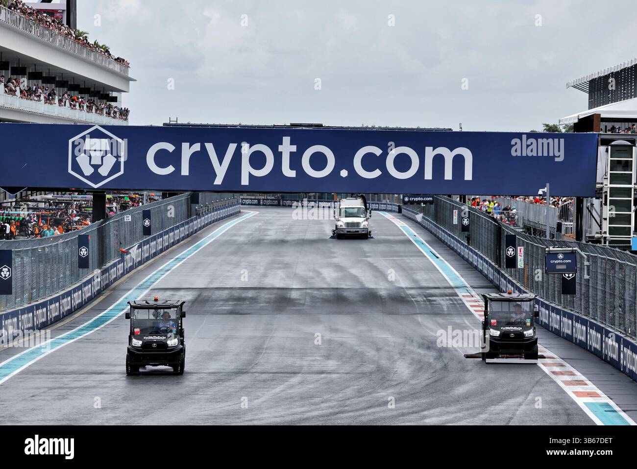 Miami, USA. 03rd May, 2025. Circuit driers are used to try to dry the ...