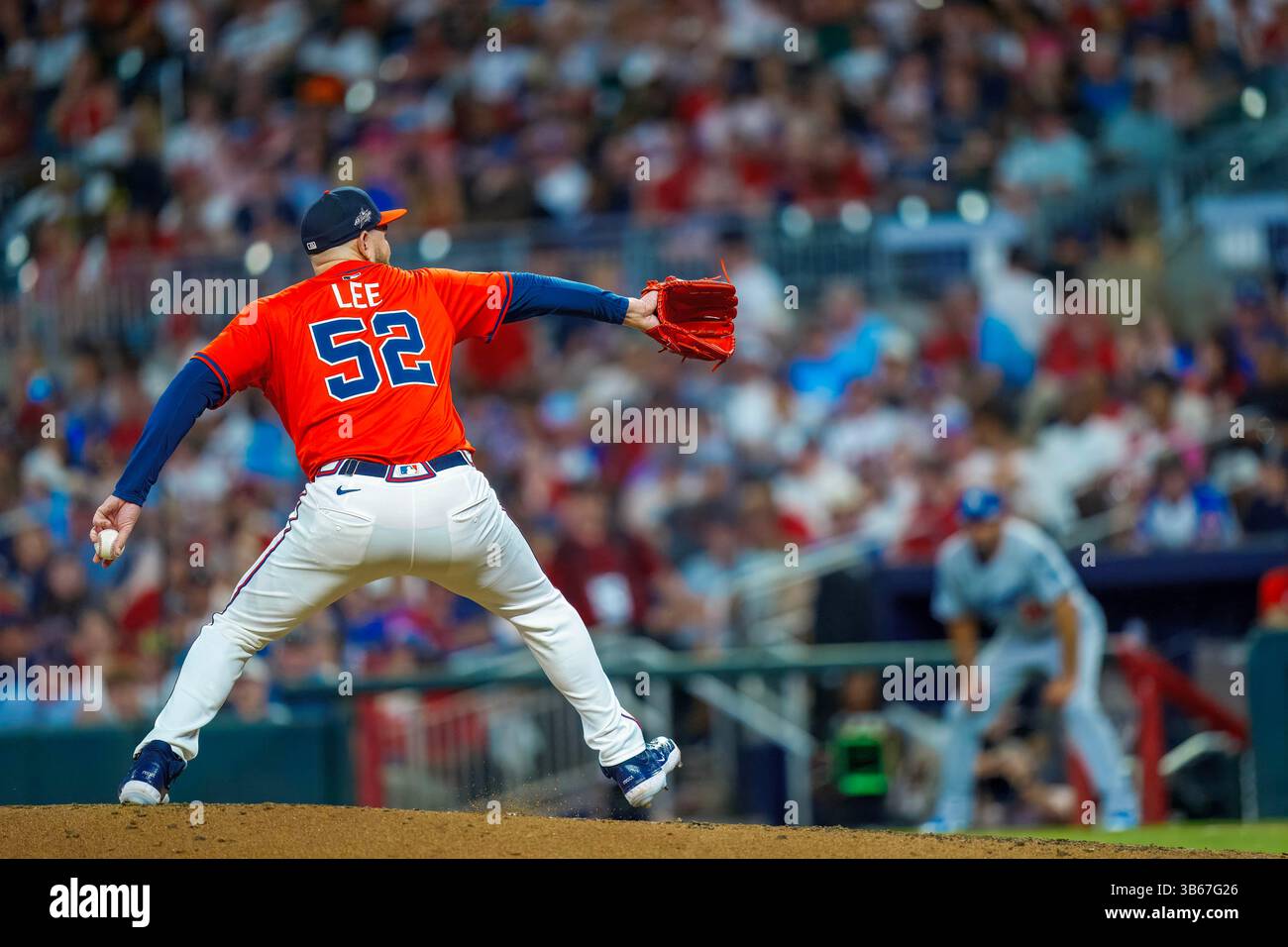 Cumberland, Ga, USA. 2nd May, 2025. Atlanta Braves pitcher DYLAN LEE ...