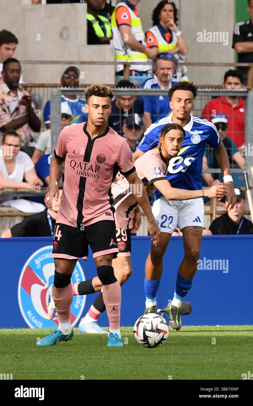 14 Desire DOUE (psg) - 22 Guela DOUE (rcsa) during the Ligue 1 McDonald's match between ...