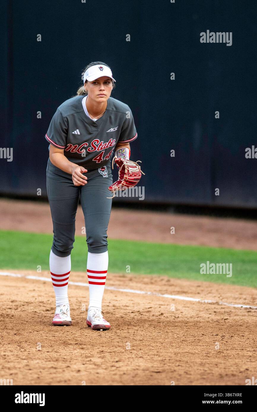 NC State Wolfpack First Baseman Taylor Ensley (44) during an NCAA ...