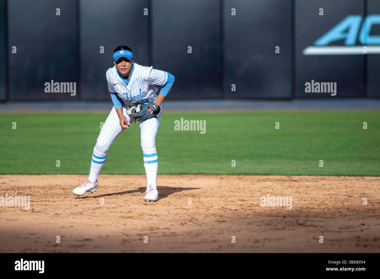 University of North Carolina Tar Heel Second Baseman Kat Rodriguez (33 ...