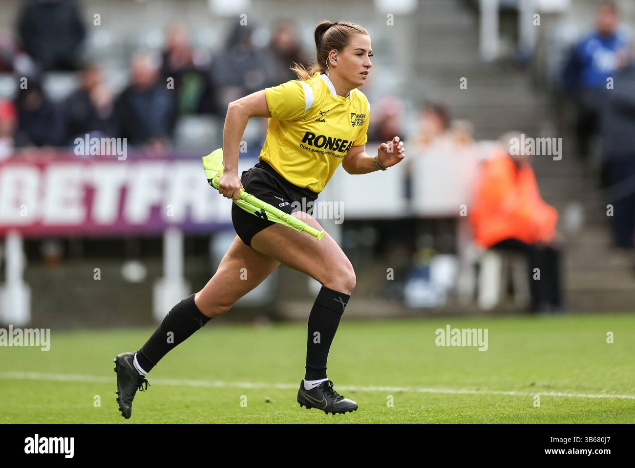 Newcastle, UK. 03rd May, 2025. RFL Touch Judge Tara Jones during the ...