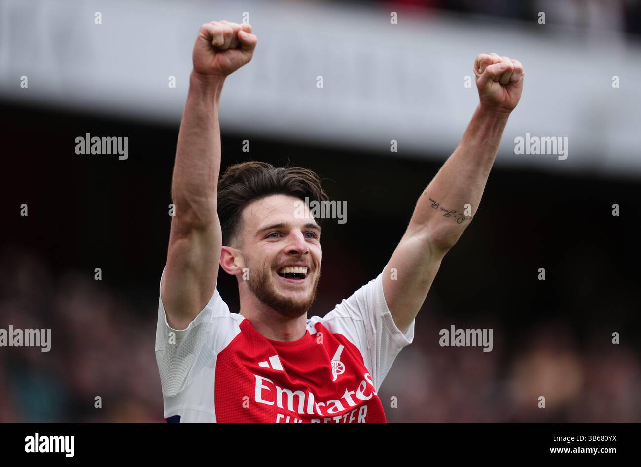 Arsenal's Declan Rice celebrates scoring their side's first goal of the ...