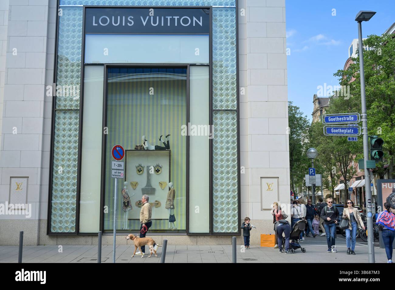 Louis Vuitton, Einkaufen, Menschen, Goethestraße, Frankfurt am Main ...