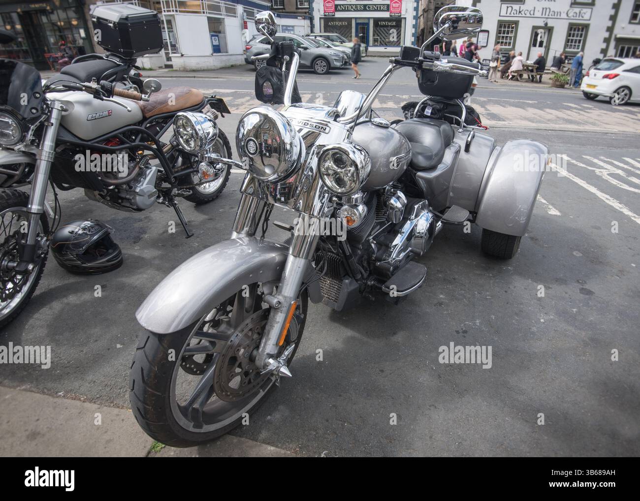 Harley davidson trike hi-res stock photography and images - Alamy