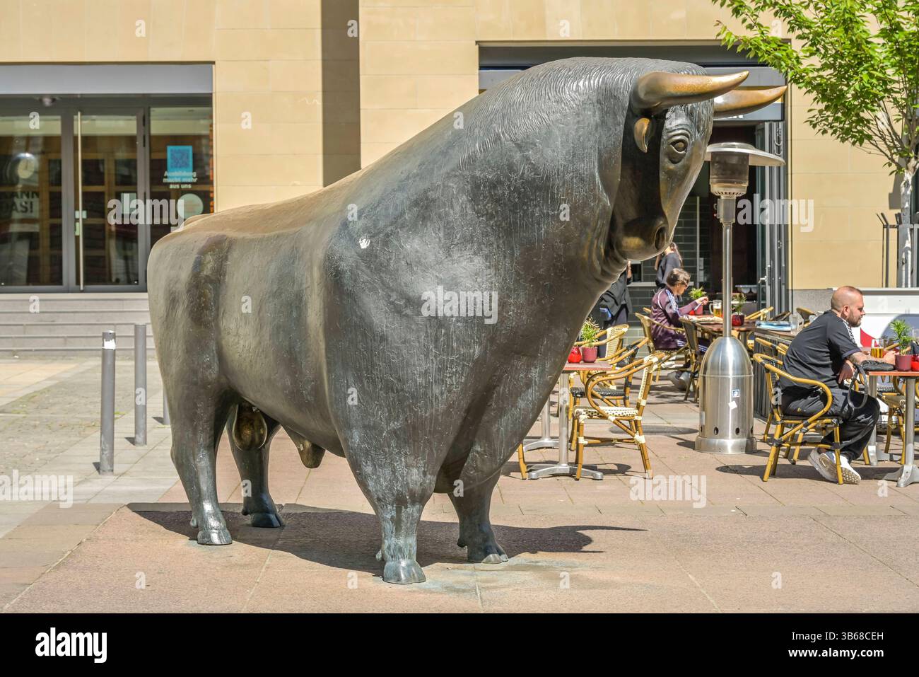 Bulle, Bronzeskulptur Bulle und Bär, Deutsche Börse, Börsenplatz ...