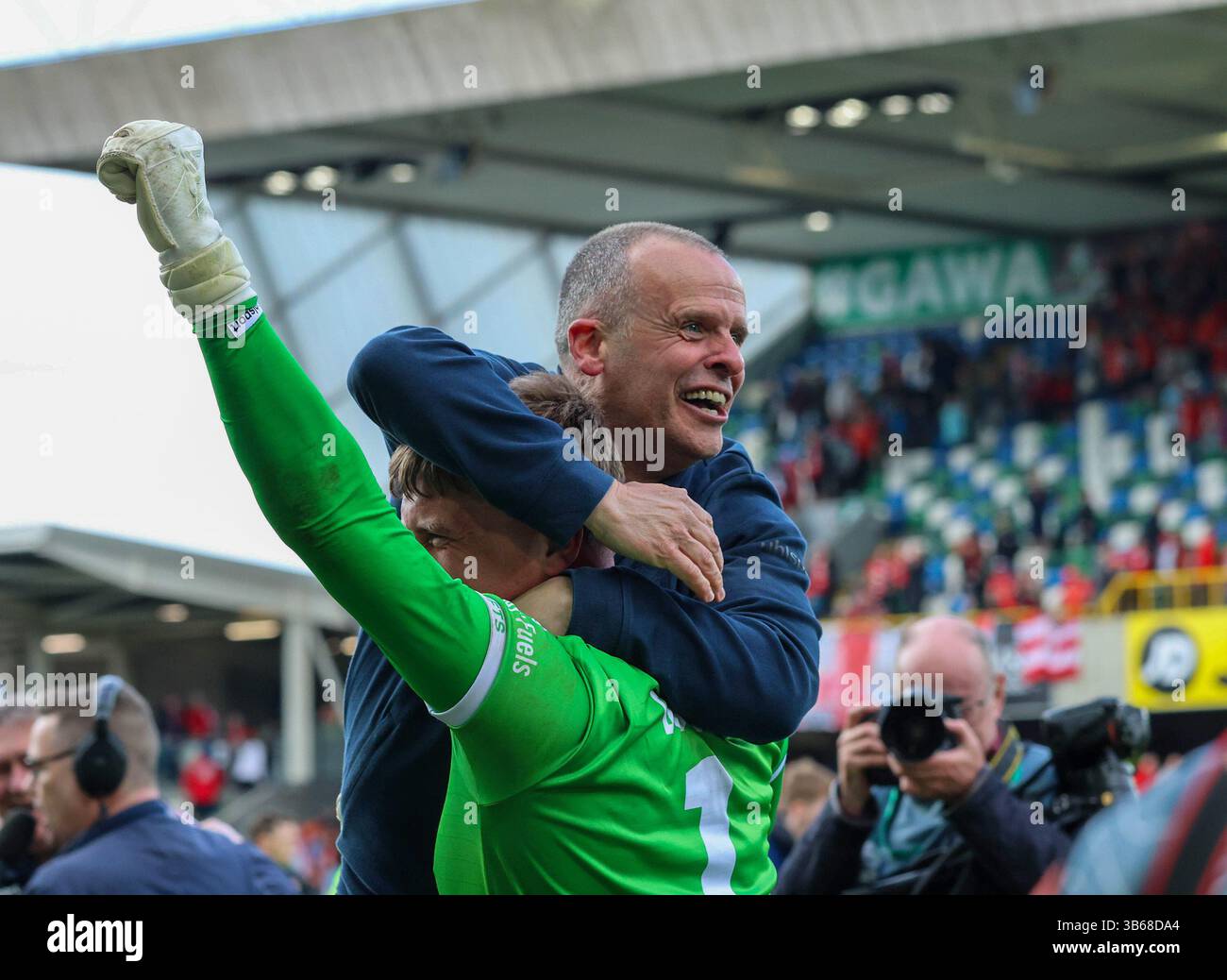 Declan dunne goalkeeper hi-res stock photography and images - Alamy