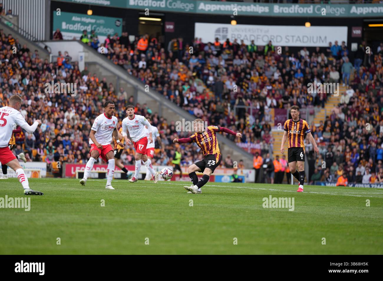 Bobby pointon bradford city hi-res stock photography and images - Alamy
