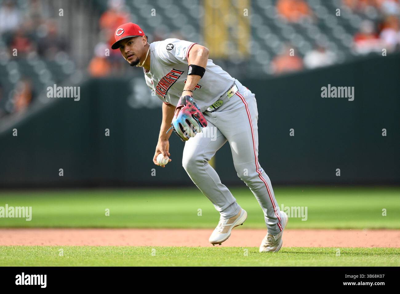 Cincinnati Reds right fielder Santiago Espinal (4) in action during a ...